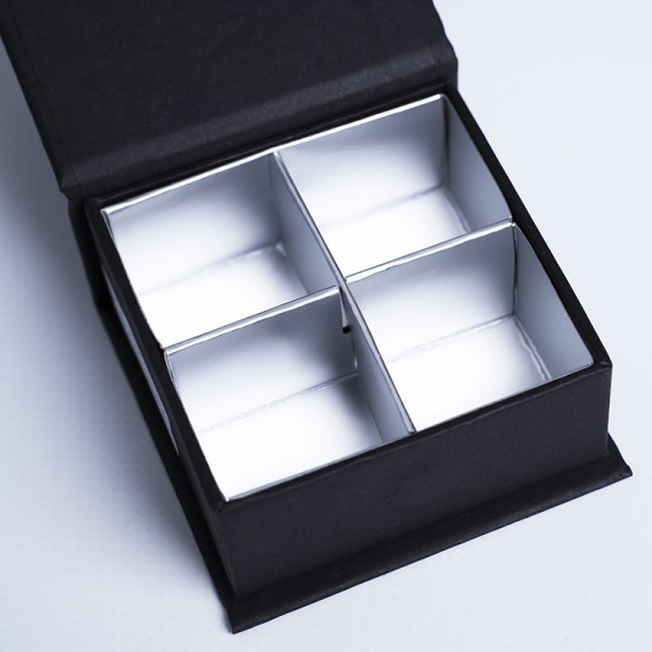 Sweet Box - magnetic box for sweets